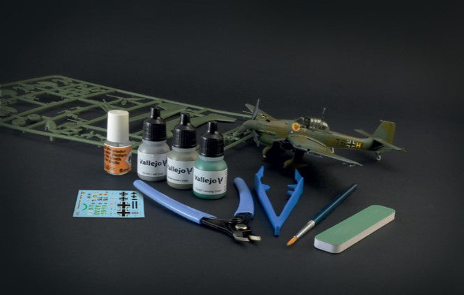 Italeri Junker JU-87B Stuka (incl Paint) – Andrew's Hobbies